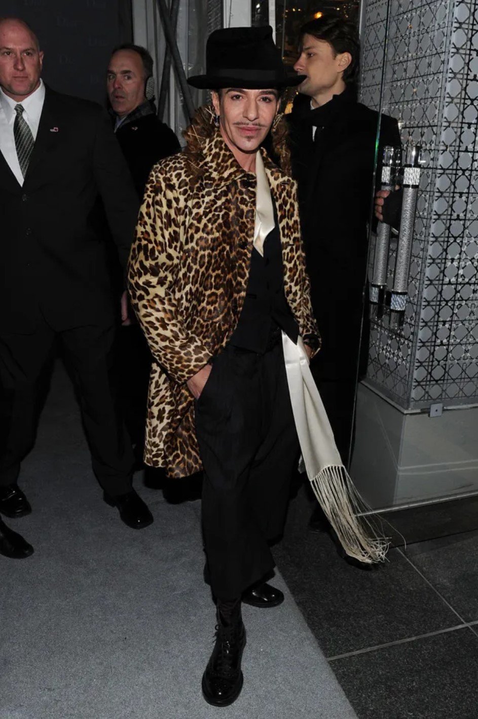 Vale, pero… ¿qué es un director creativo de moda exactamente? – BLOG ...