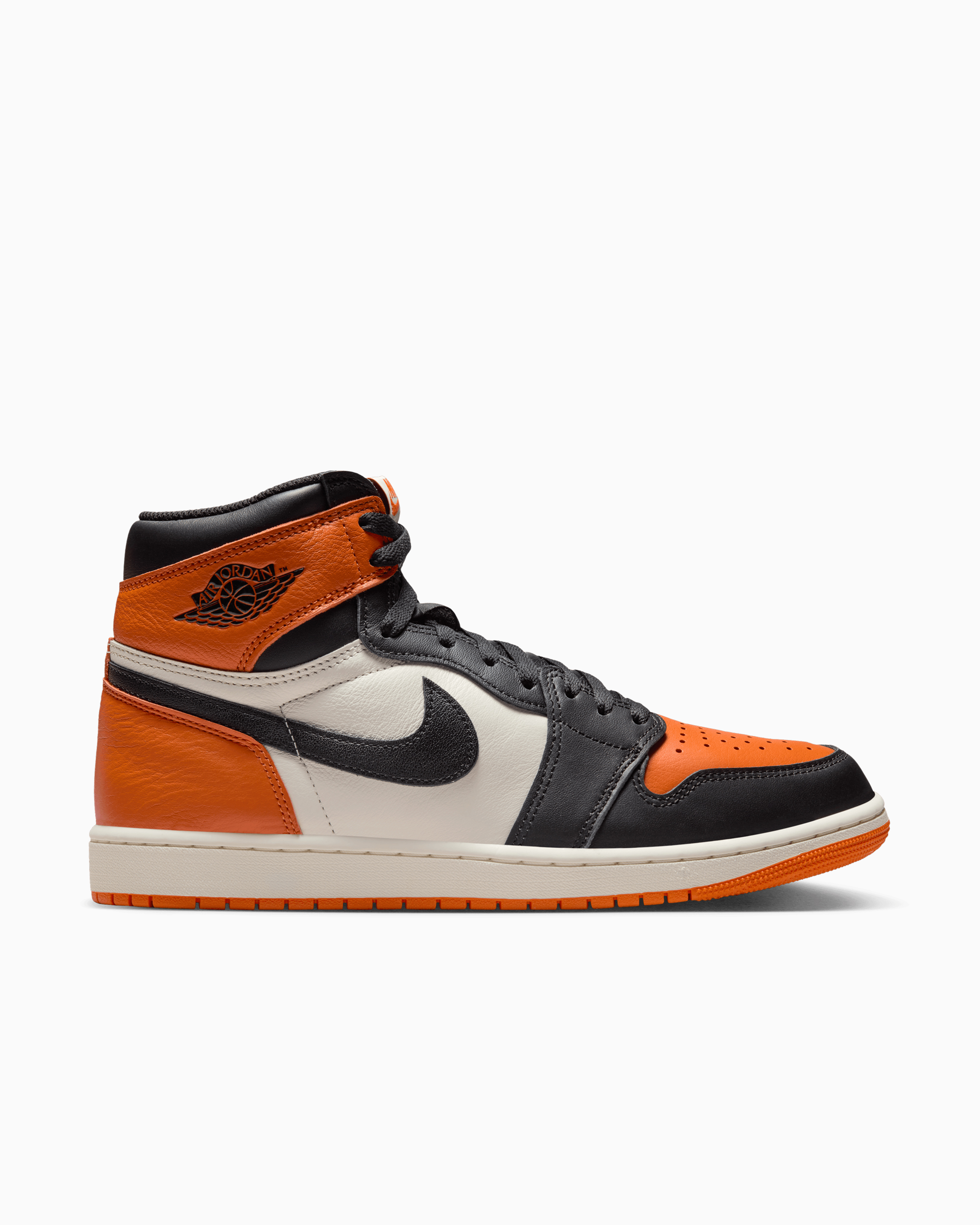 "Shattered Backboard": Air Jordan 1 and the Story of Smashed Rings ...