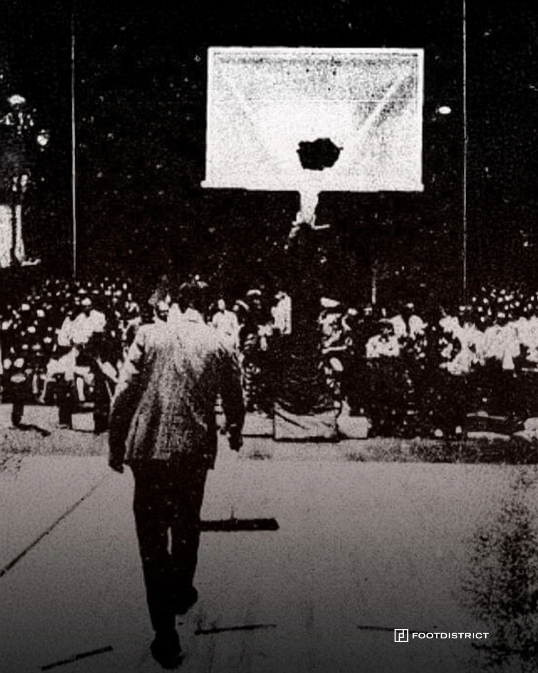 “Shattered Backboard”: Air Jordan 1 and the Story of Smashed Rings ...