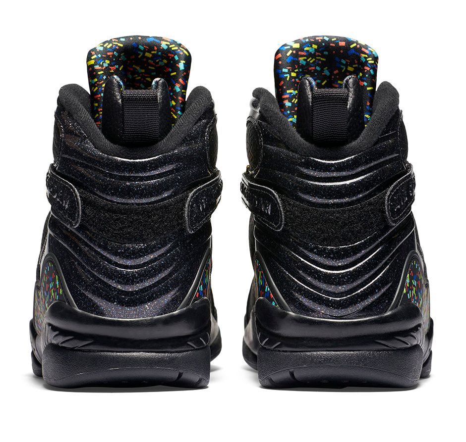 Nueva celebración con confeti, champán y las Air Jordan 8 Retro C&C ...