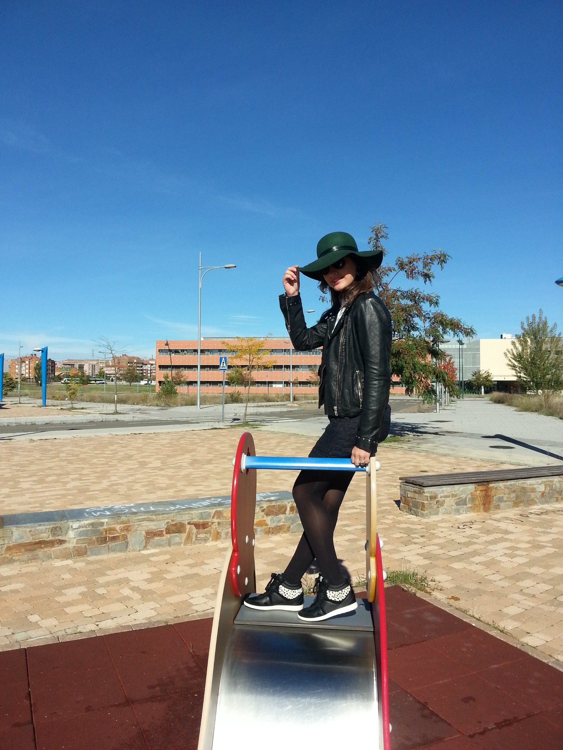 Today Marina wears the Le Coq Sportif Monge Lea Spotted pony – BLOG ...